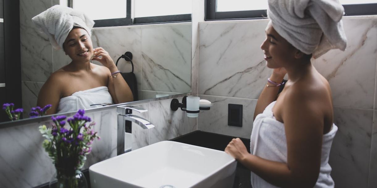 Body Sheet vs Bath Towel: Which One Should You Use and When? – DZEE Home